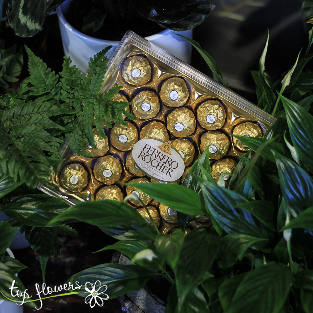Кутия бонбони Ferrero Rocher | 300 гр. | Top Flowers.com