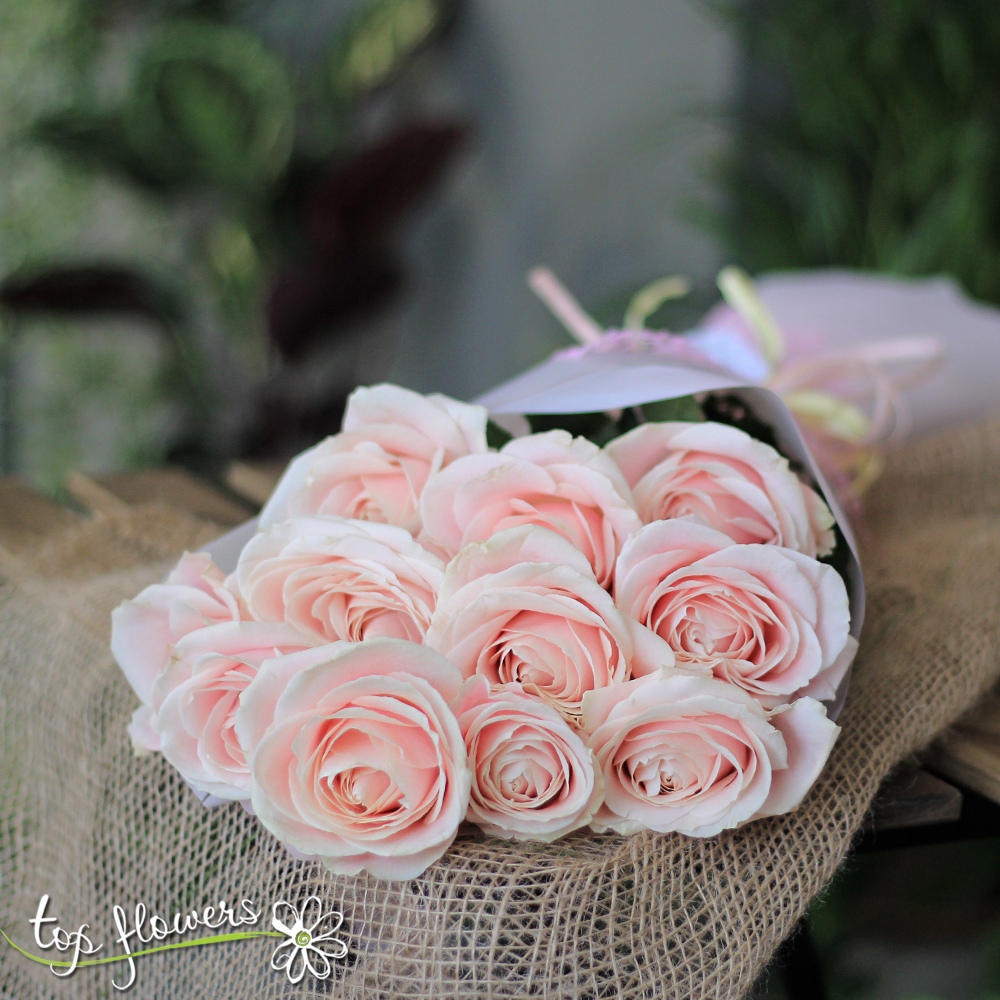 Класически букет от 1115 или 21 розови рози Доставка от Top Flowers