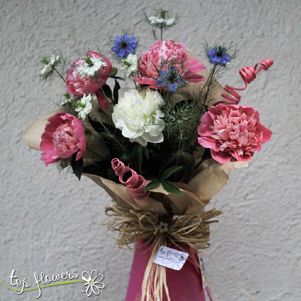 Fionna - Natural bouquet of beautiful peonies. Fast Flower Delivery